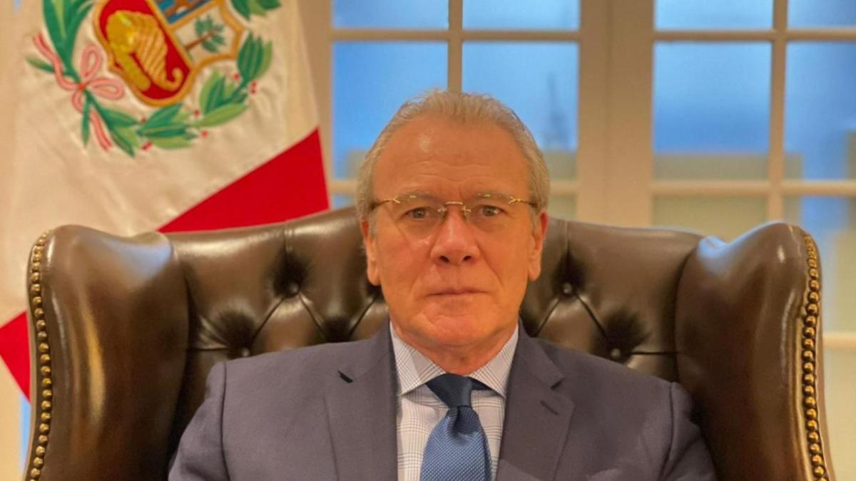 Peruano Gonzalo Gutiérrez Reinel elegido Secretario General de la ...